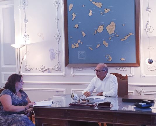 Με τη νέα Δήμαρχο Φολεγάνδρου συναντήθηκε ο Γ. Λεονταρίτης - SantoriniPress