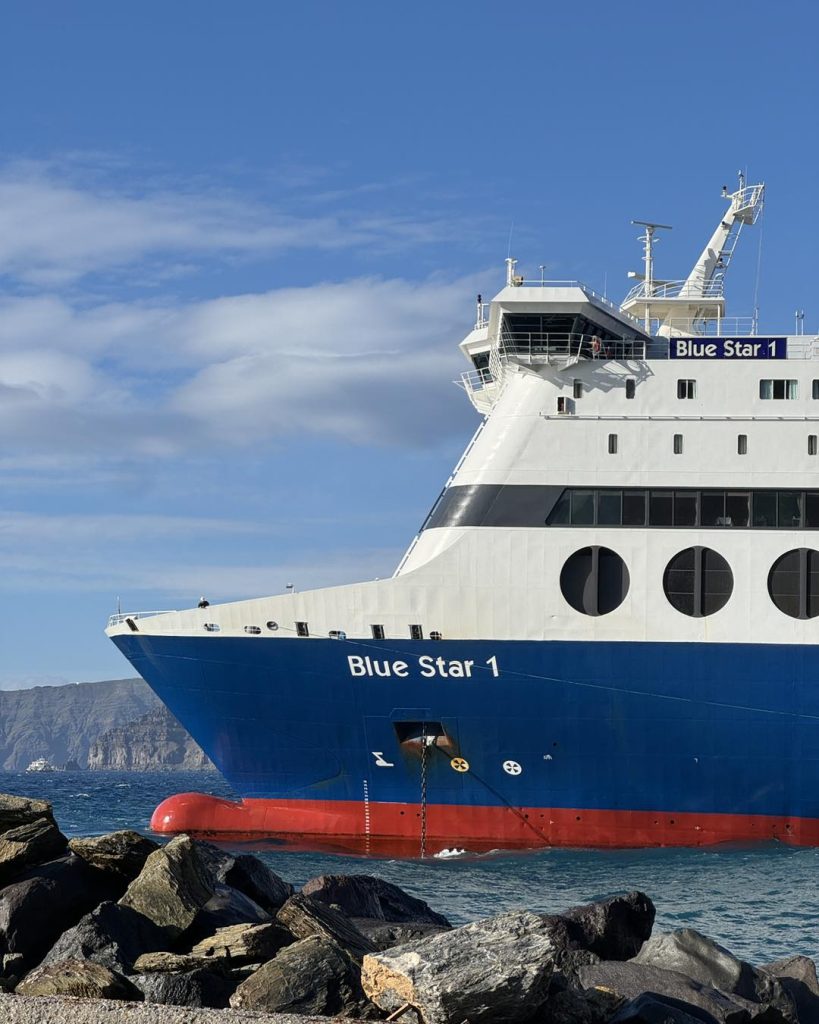Για αύριο Τετάρτη 05/02/2025 το δρομολόγιο του Blue star 1 από Πειραιά ...